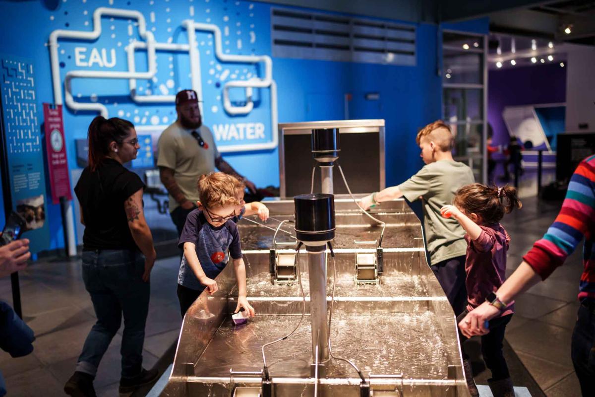 Réservez votre fête d'enfants maintenant! | Centre des sciences de Montréal